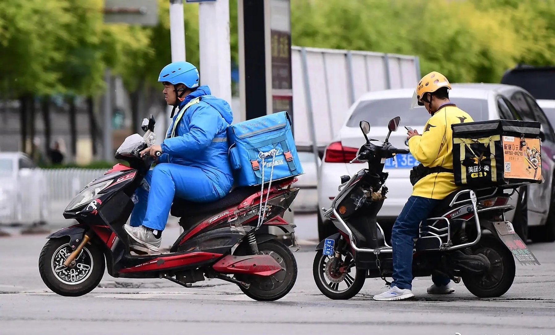 I’m a Delivery Driver in China. I Earn Less Than $1,700 a Month — RADI