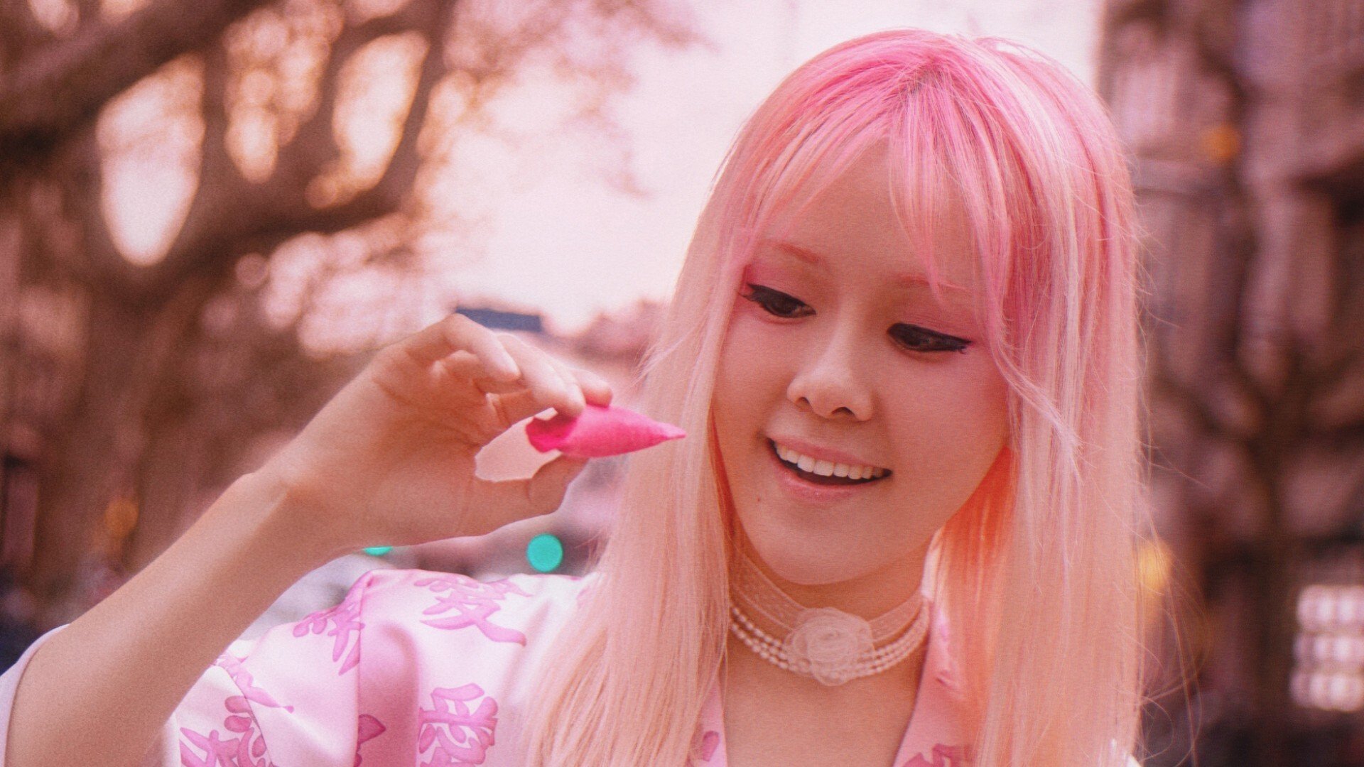 Singer-songwriter Gigi Lee Celebrates Moms and Dumplings in New Single ...